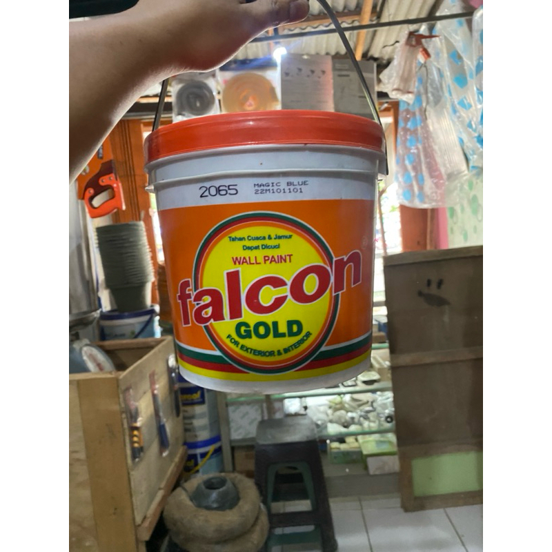 Jual CAT FALCON GOLD 5KG | Shopee Indonesia