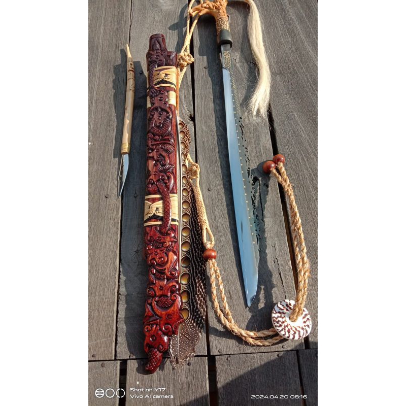 Jual Mandau Asli Khas Dayak Kalimantan Berkualitas | Murah Berkualitas ...