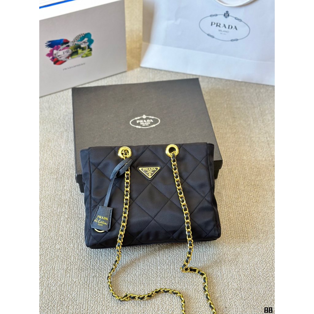 Jual prad tas rantai baru Re-Edition 1995, tas ketiak, tas selempang ...