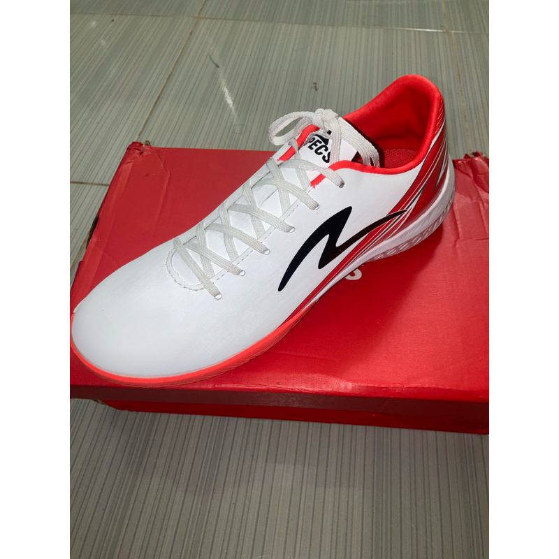 Jual Sepatu Futsal Specs Lightspeed 20 FWD In white oxy fire black ...