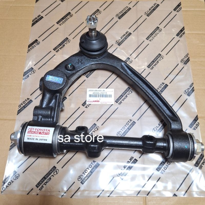 Jual Upper arm ball joint komplit - sayap atas Toyota Hiace Commuter ...