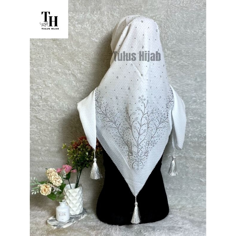 Jual HIJAB SEGI EMPAT POTTON STAR TASEL PAYET AKAR BUNGA GLOWING ...