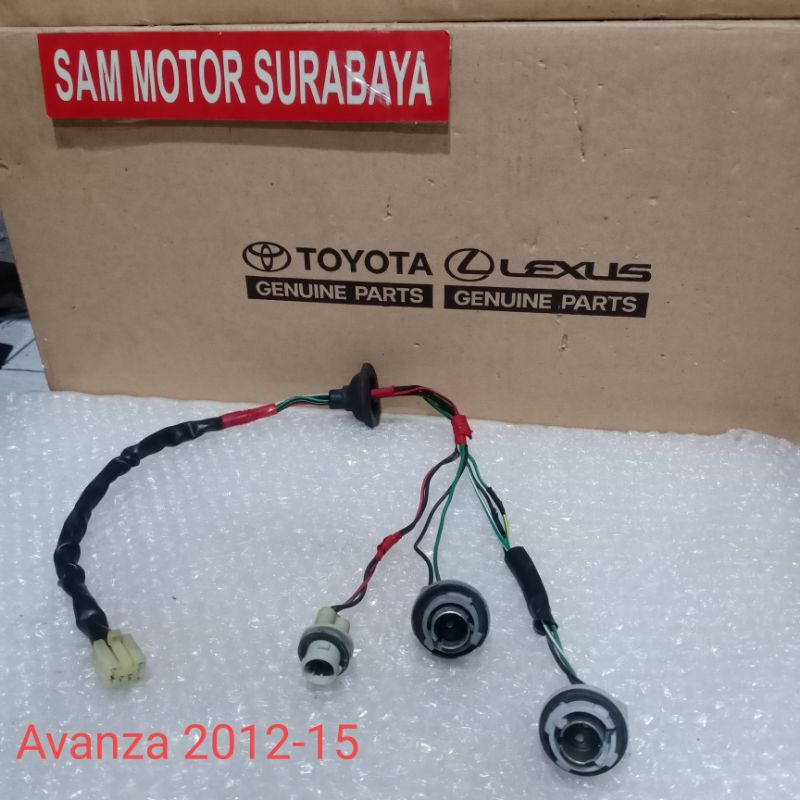 Jual Fitting soket lampu stop Toyota Avanza Xenia all New 2012, 2013 ...