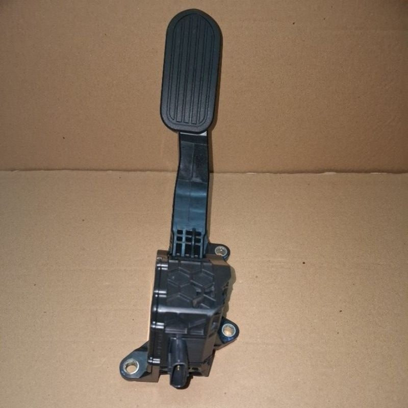 Jual Accelerator pedal sensor 78110-KK010 TOYOTA HILUX REVO GUN125 ...