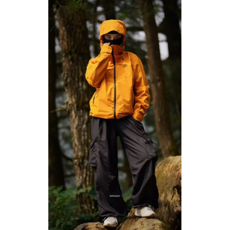 Jual JAKET GUNUNG GORCROPE CARUMBY MONSOON ORANGE | Shopee Indonesia
