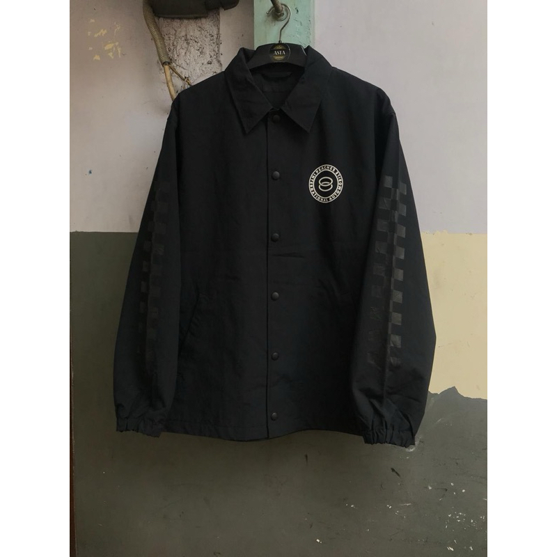Jual Uniklo hypebeast community Center coach jacket preloved | Shopee ...