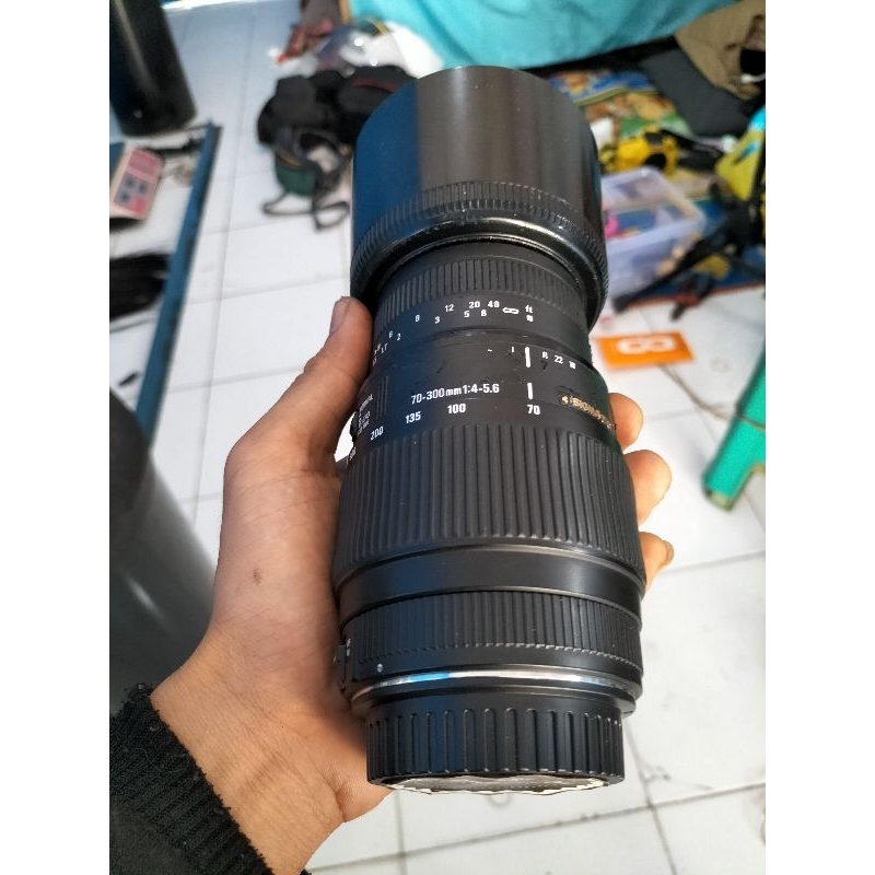 Jual LENSA TELE SIGMA FOR CANON 70-300MM | Shopee Indonesia