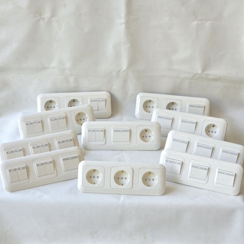 Jual PANASONIC WIDE SERIES PUTIH SAKLAR SERI TRIPLE / TIGA , ENGKEL ...