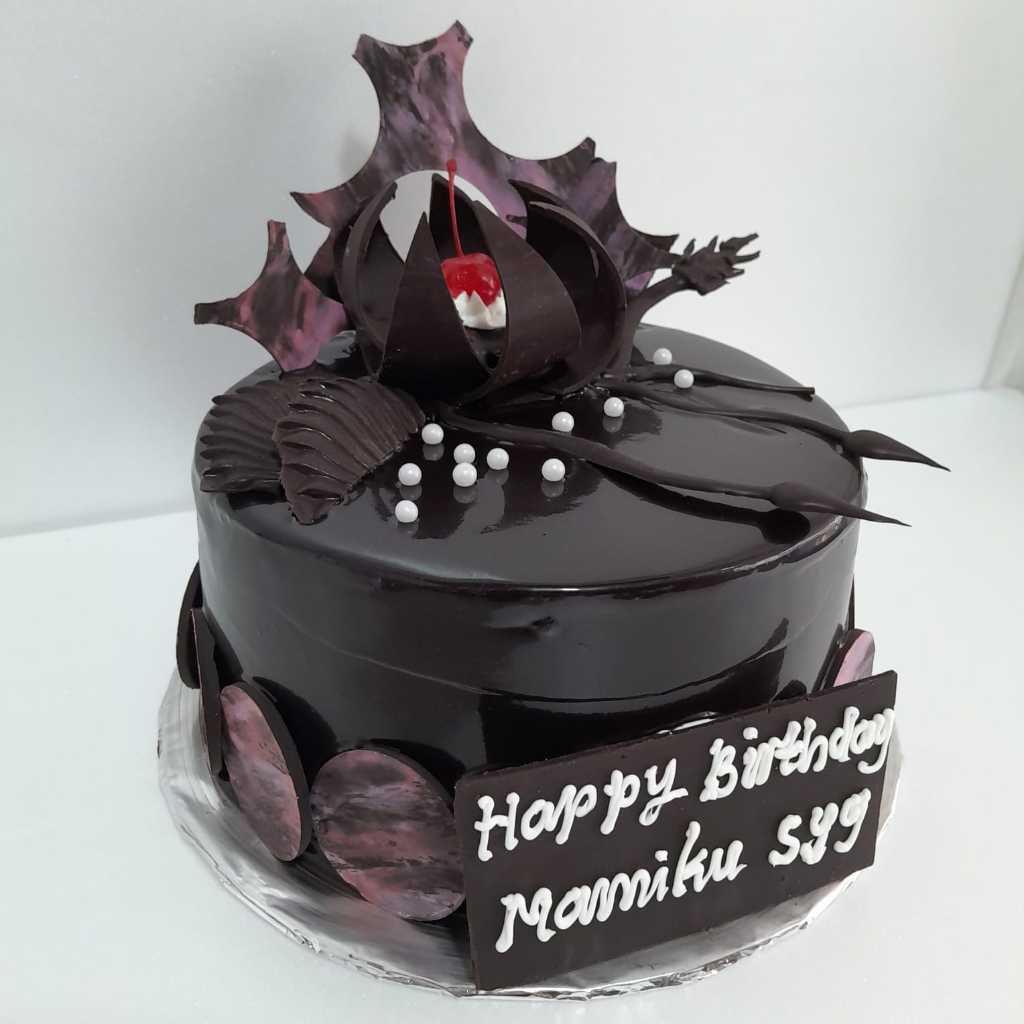 Jual Kue UIang Tahun/Birthday cake/Kue Ultah Custom/Kue Ulang tahun chocolate Fudge | Shopee ...