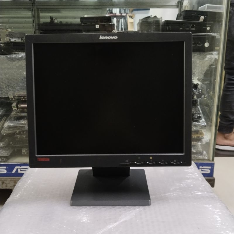 Jual Monitor Lenovo 15 Inch Kotak Murah | Shopee Indonesia