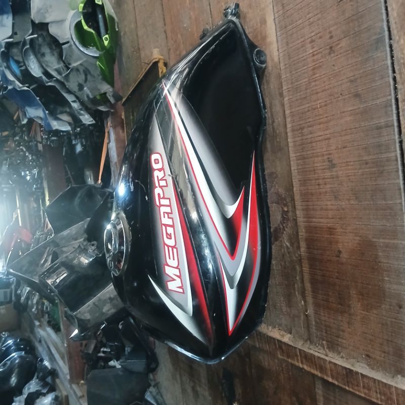 Jual tangki mega pro hiu ORIGINAL murah | Shopee Indonesia