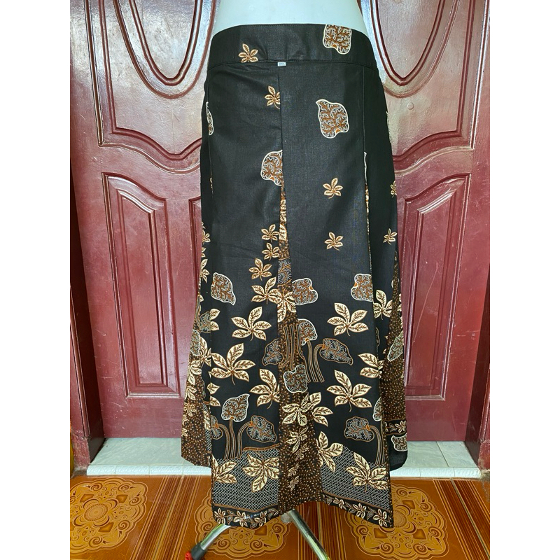 Jual Rok Batik Panjang Lebar Model Pecah 8 Pakai Puring Pinggang Karet ...