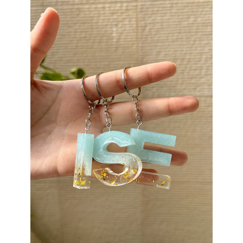 Jual OCEAN BLUE Alphabet Resin Alphabet Letter Keychain Resin Gantungan ...