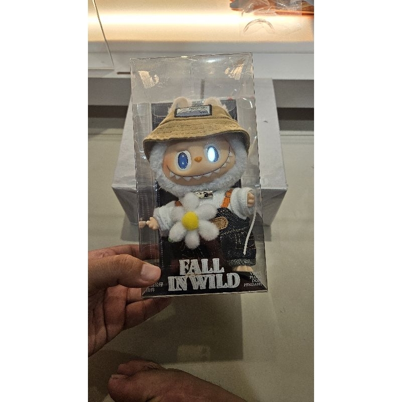 Jual Labubu Fall in Wild Original 100% | Shopee Indonesia