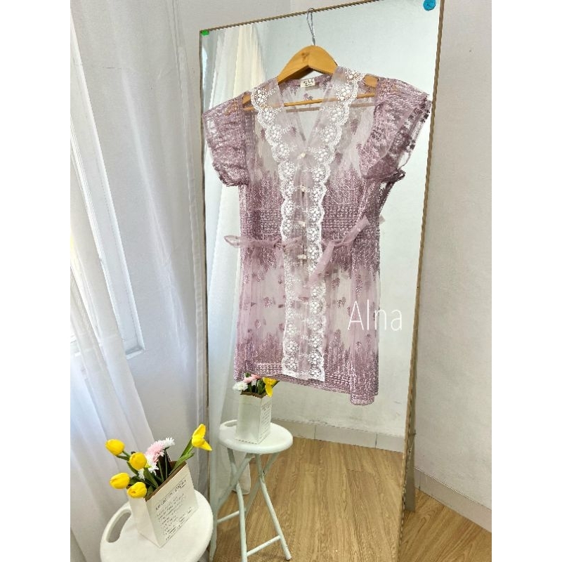 Jual emily outer lace / kebaya wisuda / outfit kondangan / set outer ...