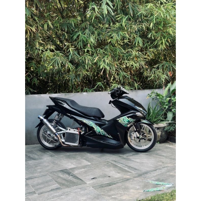 Jual STRIPING STICKER TRANSPARAN AEROX OLD 155 MOTIF DESIGN API FLAME | Shopee Indonesia