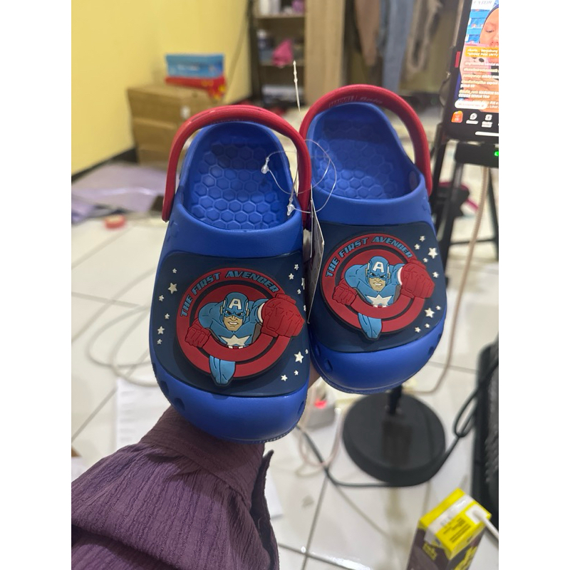 Jual Crocs captain amerika | Shopee Indonesia