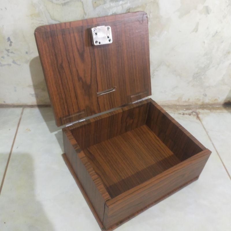 Jual Kotak Warung Bukaan Atas Kotak menabung Kotak berkunci Free bubble ...