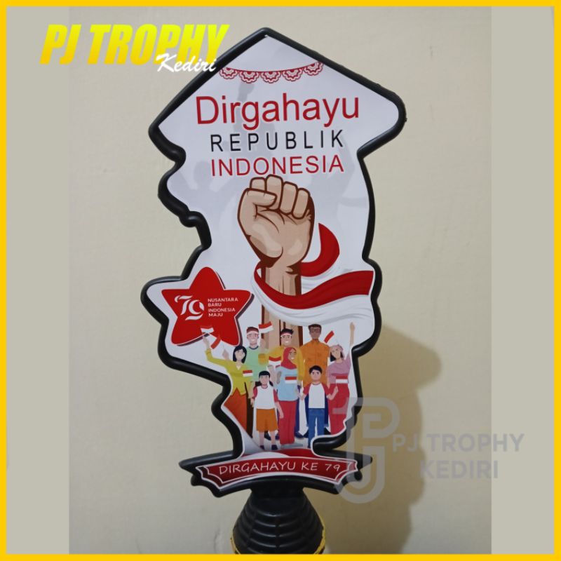 Jual FIGUR PLASTIK PIALA KEMERDEKAAN | Shopee Indonesia