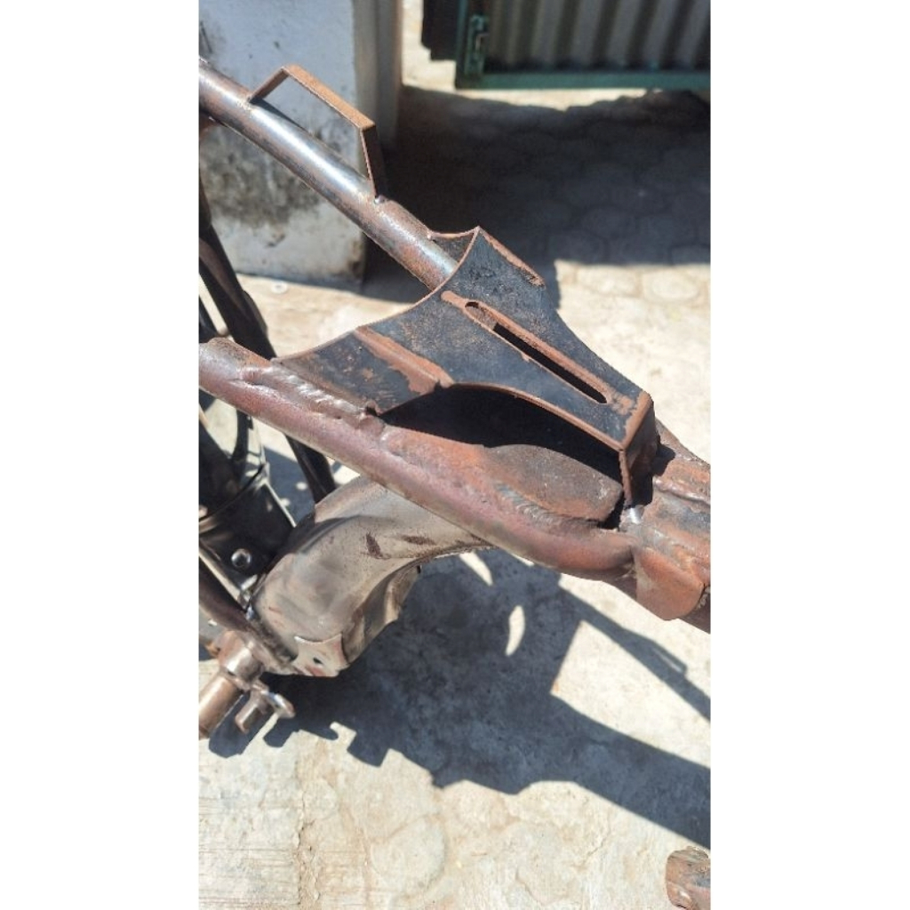 Jual Pangkon dudukan tangki pangkon tangki universal CB GL100 Cb K5 ...