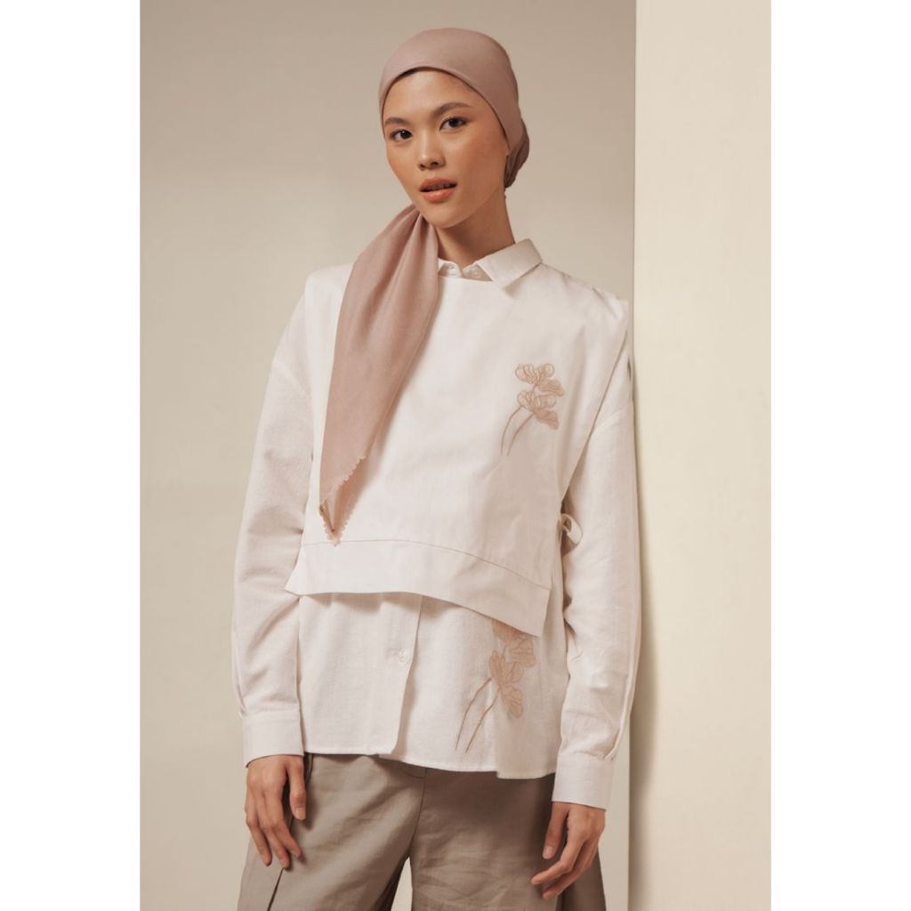 Jual Et Cetera Oversized Vest with Side Tie Details ECRU | Shopee Indonesia