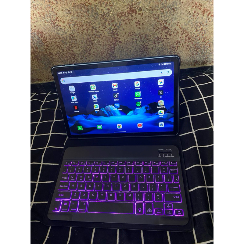 Jual Itel Vista tab 30 + keyboard Ram 4+8 128gb fullset nominus ...