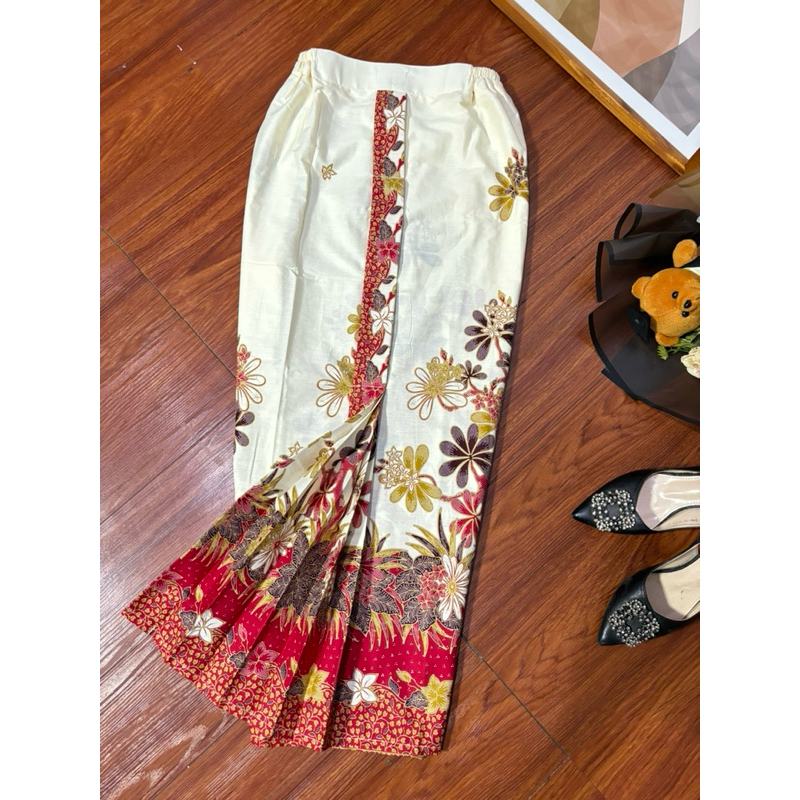 Jual batik ender rok sepan wiron merah putih krem encim motif encim ...