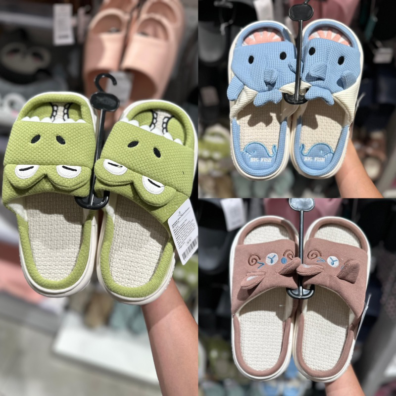 Jual KKV ‼️ Sandal Slop Hollow / Slippers Dinosaurus Shark Collections ...