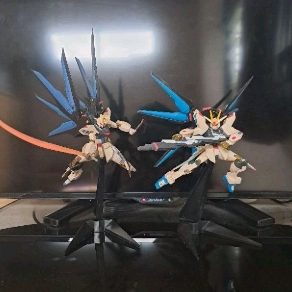 Jual Strike freedom gundam figure display | Shopee Indonesia