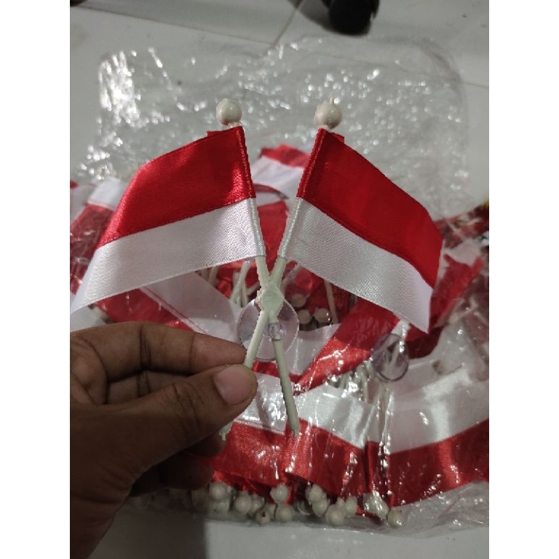 Jual Bendera Mobil Kecil Pajangan Bendera Merah Putih Tempel Cop Kaca ...
