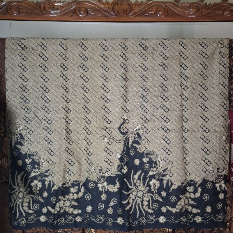 Jual Kain Batik Lereng Gedhek Tumpal Hitam Merak Bawahan Rok Kebaya ...