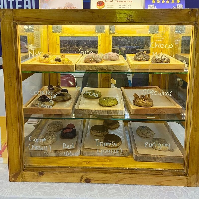 Jual Display Etalase Kayu untuk Kue Cafe Bakery Bekas Second | Shopee ...