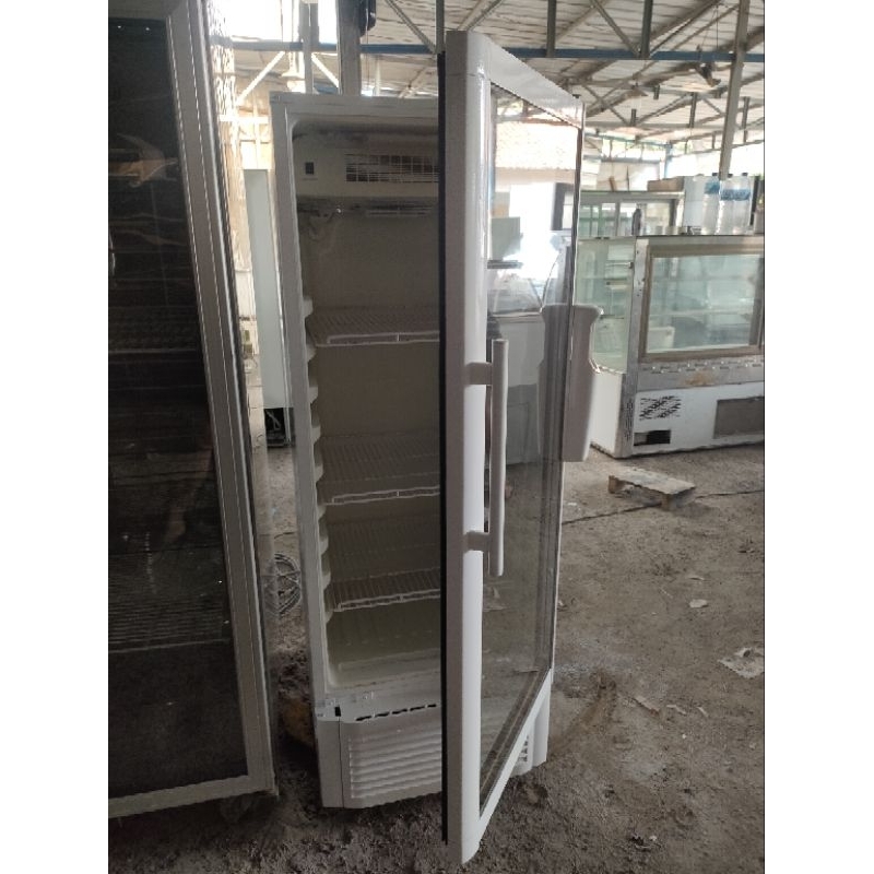 Jual BEKAS SHOWCASE POLYTRON 180 LITER | Shopee Indonesia