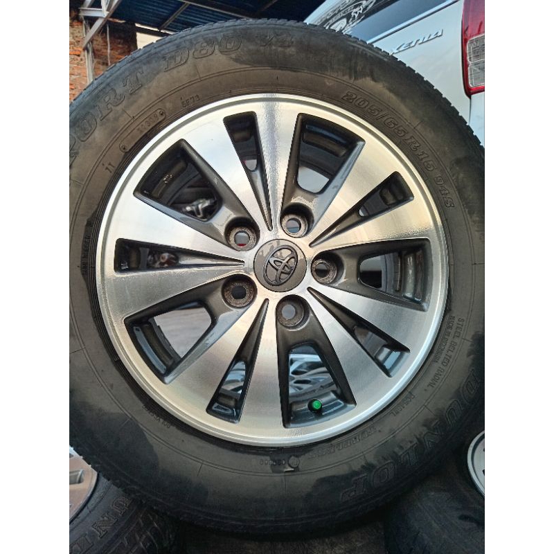 Jual velg ori innova barong R15 PCD 5/114 kondisi bekas mulus ban ...