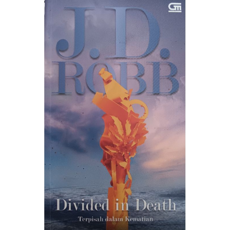 Jual novel detektif karya JD Robb - divided in death | Shopee Indonesia
