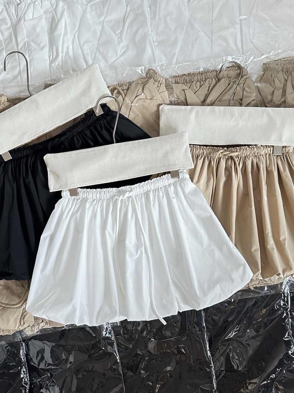 Jual Yiren Shorts (Korean Super Mini Puff Shorts Import Bangkok ...