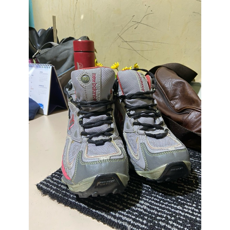 Jual Sepatu New Balance 703 Second Original | Shopee Indonesia