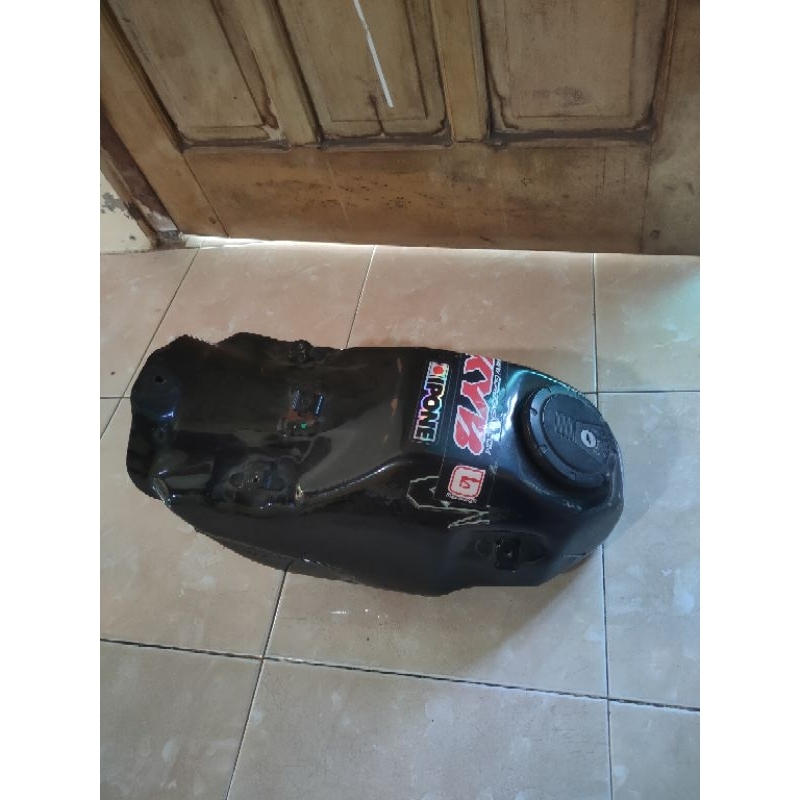 Jual Tanki tangki D-Tracker new original copotan motor | Shopee Indonesia