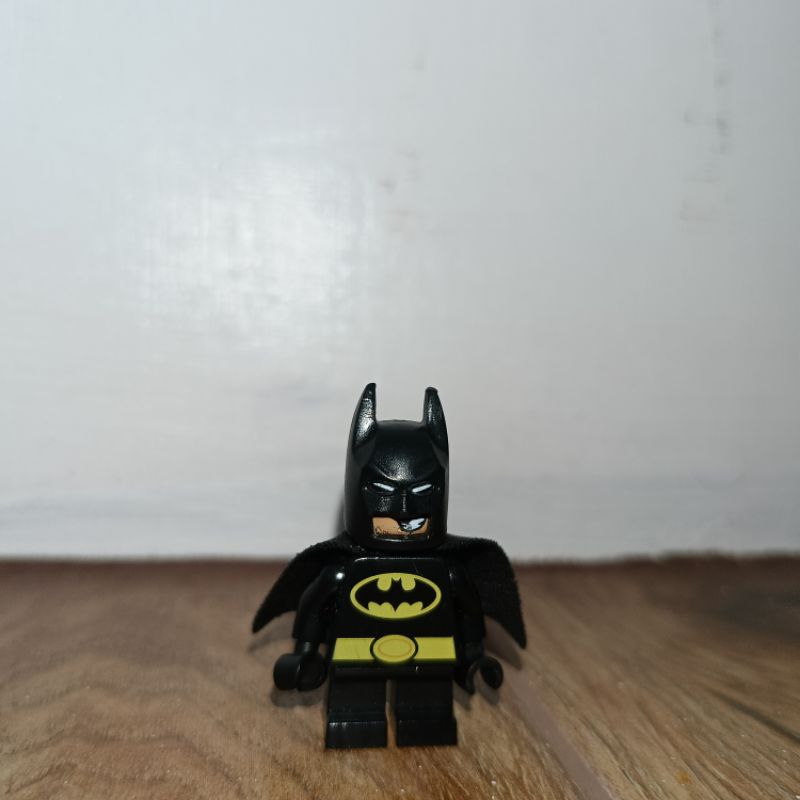 Jual Lego Super Heroes Batman, Short Legs, Black Torso | Shopee Indonesia