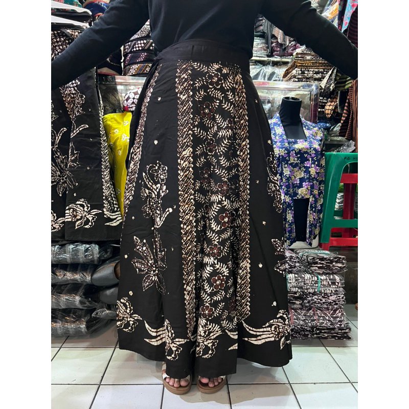 Jual Rok Lilit/Karet Payung Motif Batik ratu busana 92cm | Shopee Indonesia