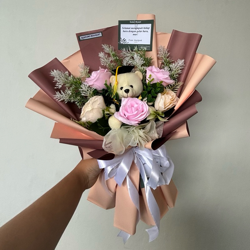 Jual Pink-Peach Graduation Bouquet (Bunga Palsu) | Shopee Indonesia