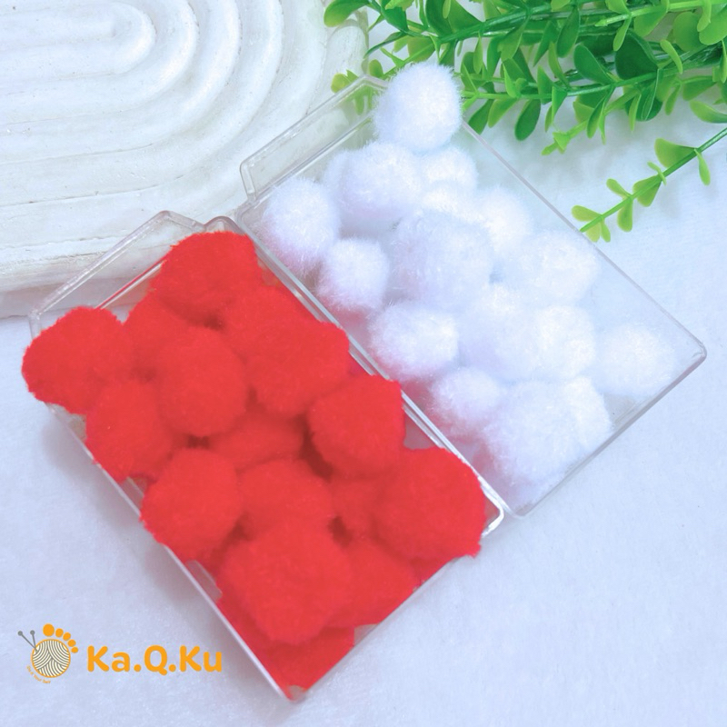 Jual POM POM BOLA BULU MERAH PUTIH 2CM 2.5CM 25PCS | Shopee Indonesia