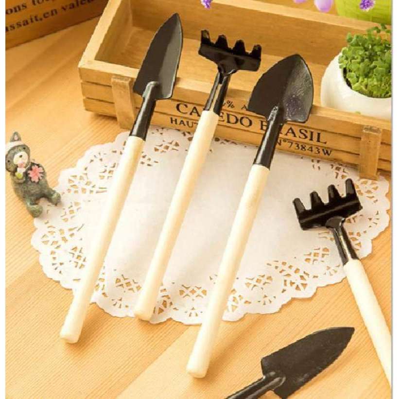 Jual ALAT BERKEBUN BERCOCOK TANAM MINI 3 IN 1 SET SEKOP CANGKUL GARPU ...