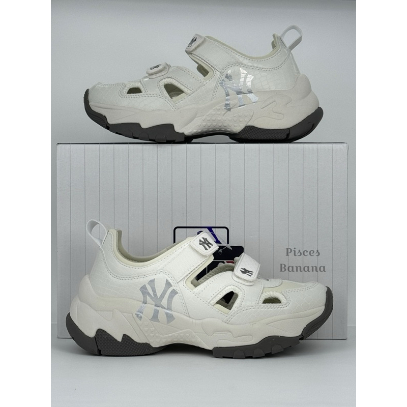 Jual Sepatu MLB BigBall Chunky Mask Lux NewYork White | Shopee Indonesia