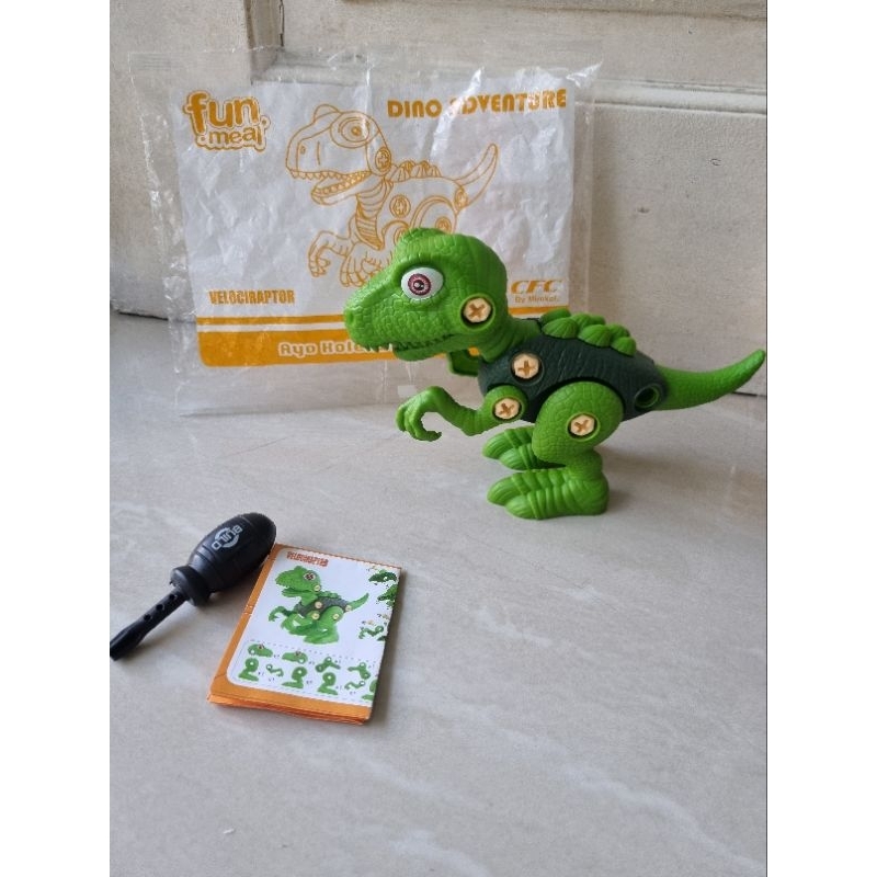 Jual mainan anak DIY obeng dino adventure dinosaurus CFC fun meal ...