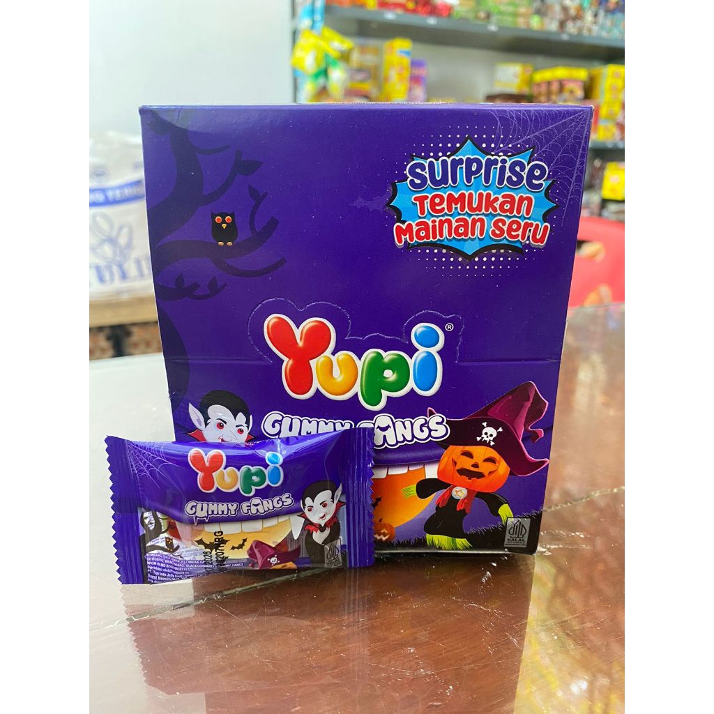 Jual Yupi Gummy Fangs 1 Box isi 24 Pcs | Shopee Indonesia