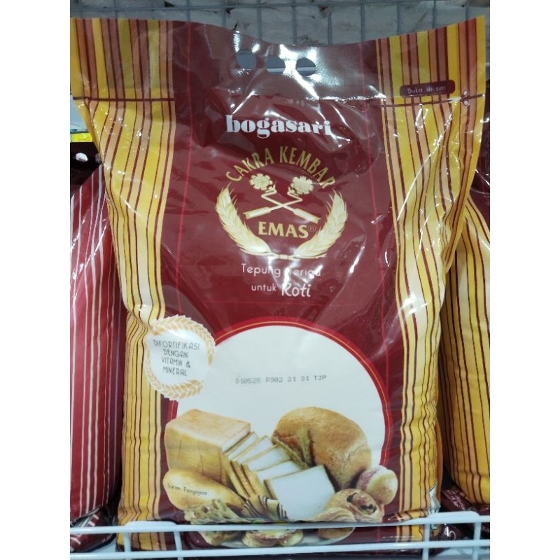 Jual Bogasari Cakra kembar emas roti terigu 1kg-5kg | Shopee Indonesia