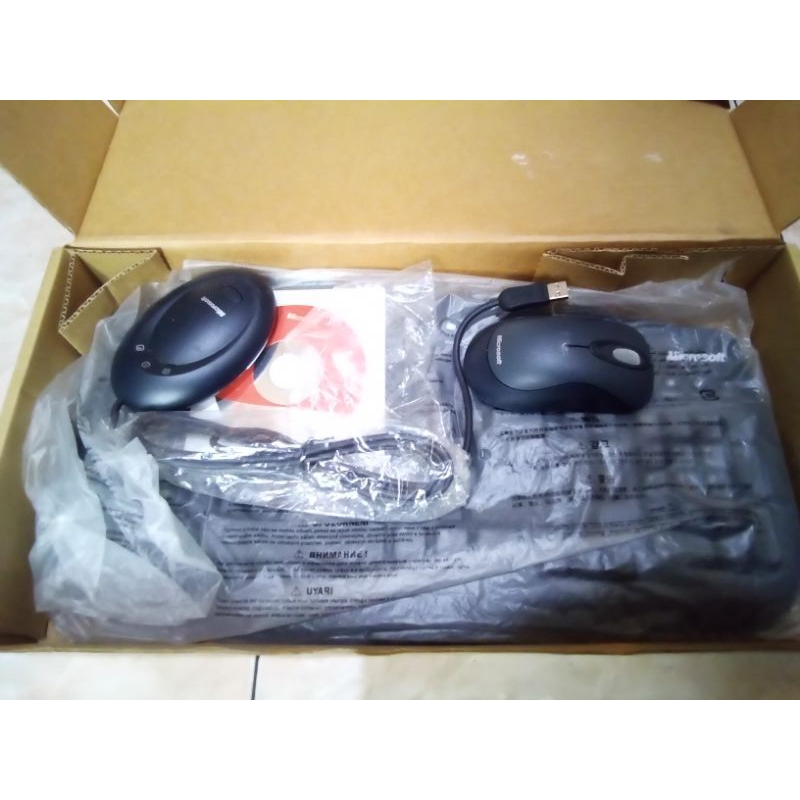 Jual JUAL RUGI Microsoft wireless optical desktop 1000 (NEW) | Shopee ...