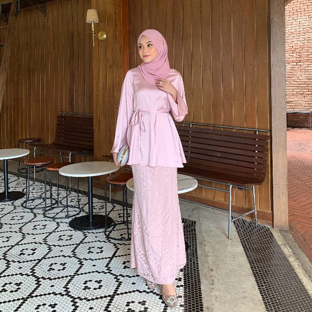 Jual [Irine] Ellena One Set Brukat | Shopee Indonesia