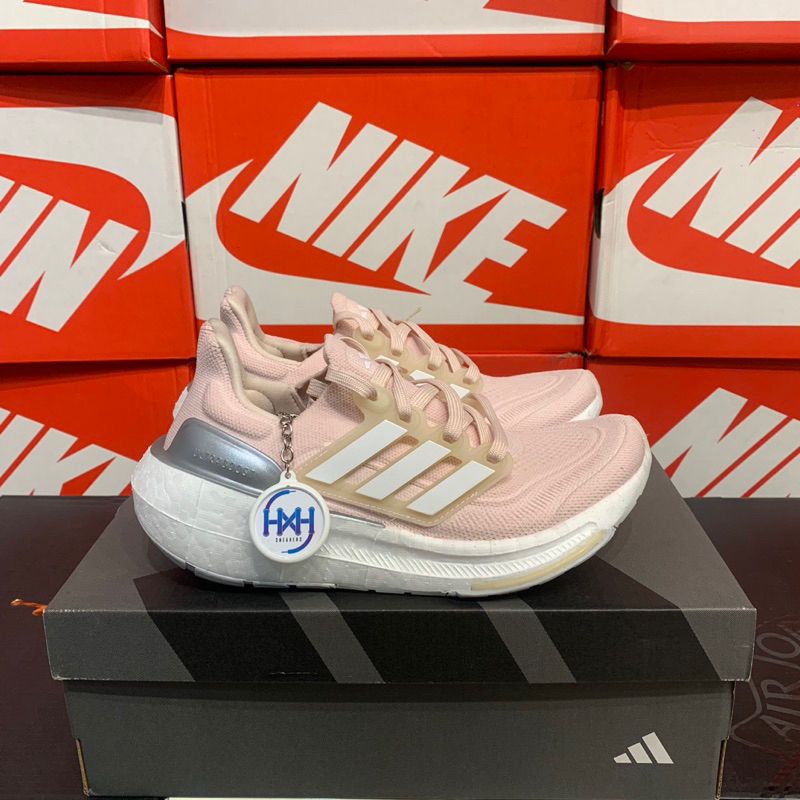 Jual Sepatu Ultraboost Light Shoes 'Wonder Quartz ' HQ8600 -14310 ...
